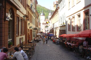 Is It Naïve to Believe in Love? | Psychology Today