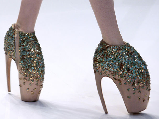 The Psychology of Women - What is the Meaning of High Heels ...