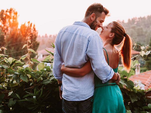 Is Mild Love the New Exciting Romance? | Psychology Today