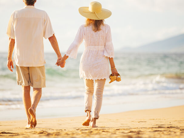 10 Ways Long-Term Couples Work to Keep Their Love Alive | Psychology Today