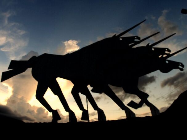 Polyagony: When Polyamory Goes Really Wrong | Psychology Today