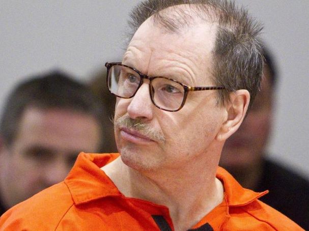 Understanding Hit Men Versus Serial Killers | Psychology Today