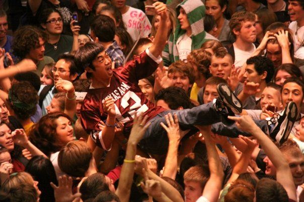 The Science of the College Flash Mob Rave | Psychology Today