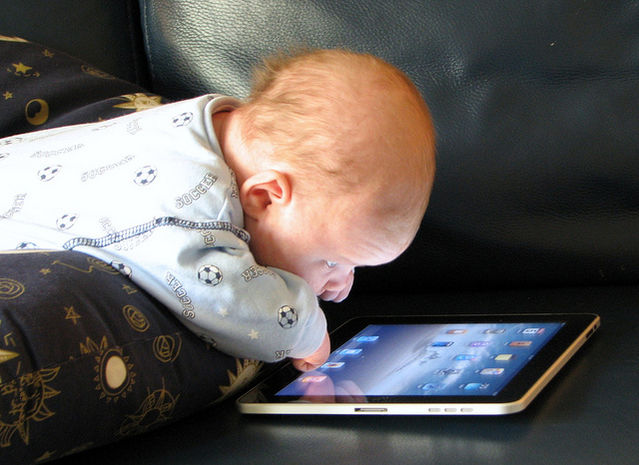 How Digital Devices Affect Infants and Toddlers | Psychology Today