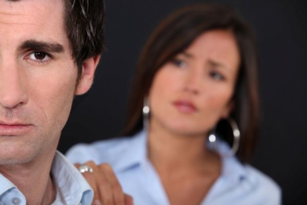 How Secrets and Lies Destroy Relationships | Psychology Today UK
