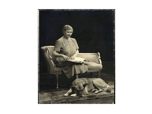 Helen Keller and the First Akitas in the United States | Psychology Today