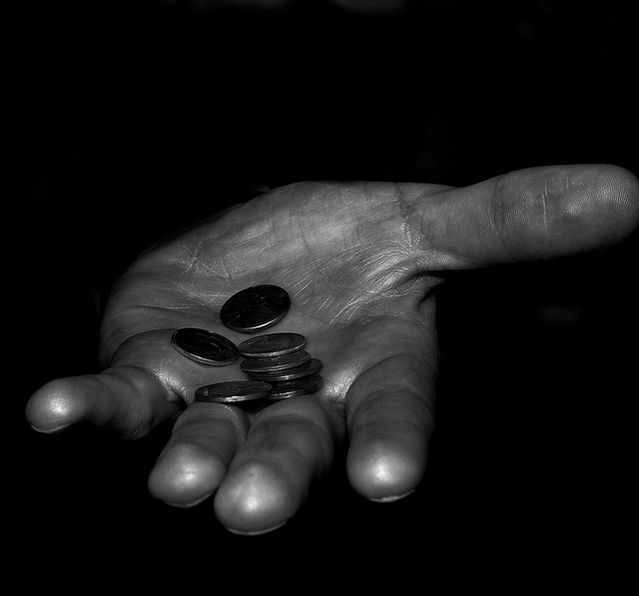 Is the Warm Glow of Giving Universal? | Psychology Today