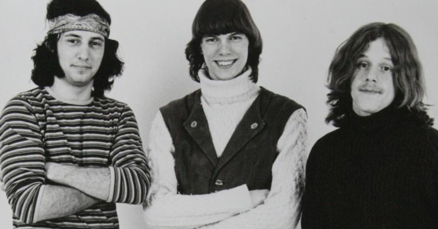 Men's Friends and Old Rock and Roll Bands | Psychology Today