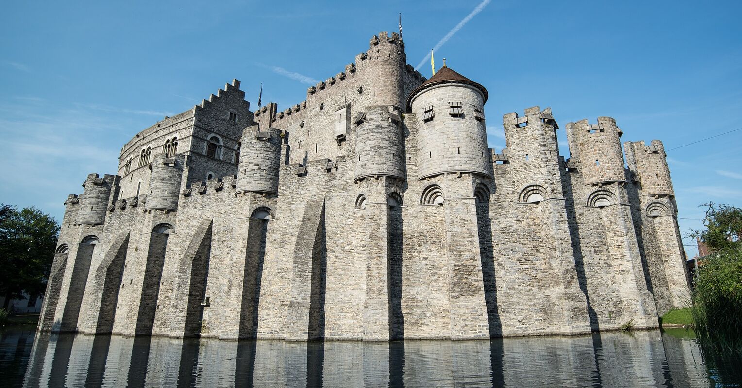 Living Outside the Fortress of Family | Psychology Today