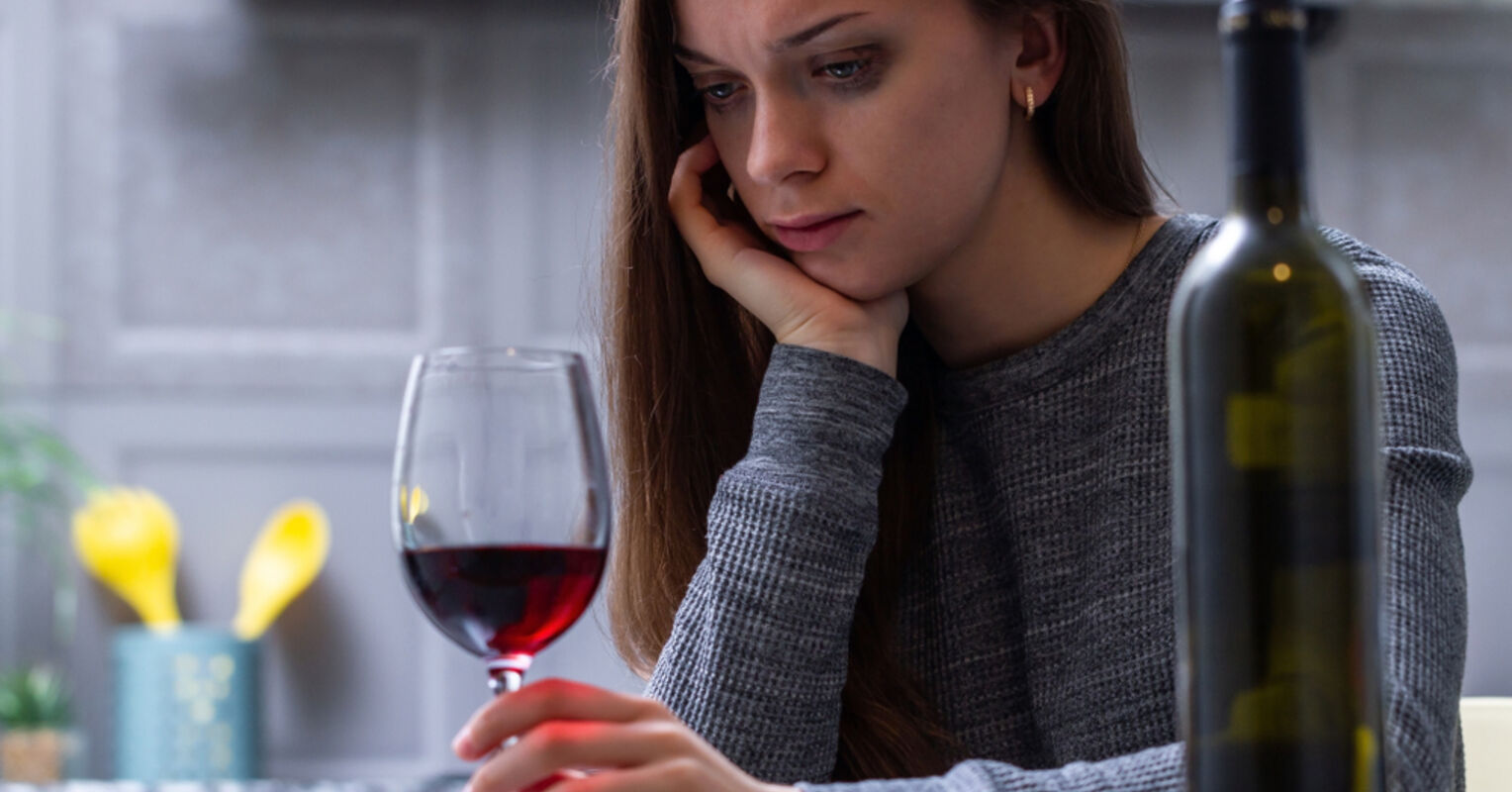 6 Ways People Deny a Drug or Alcohol Problem | Psychology Today