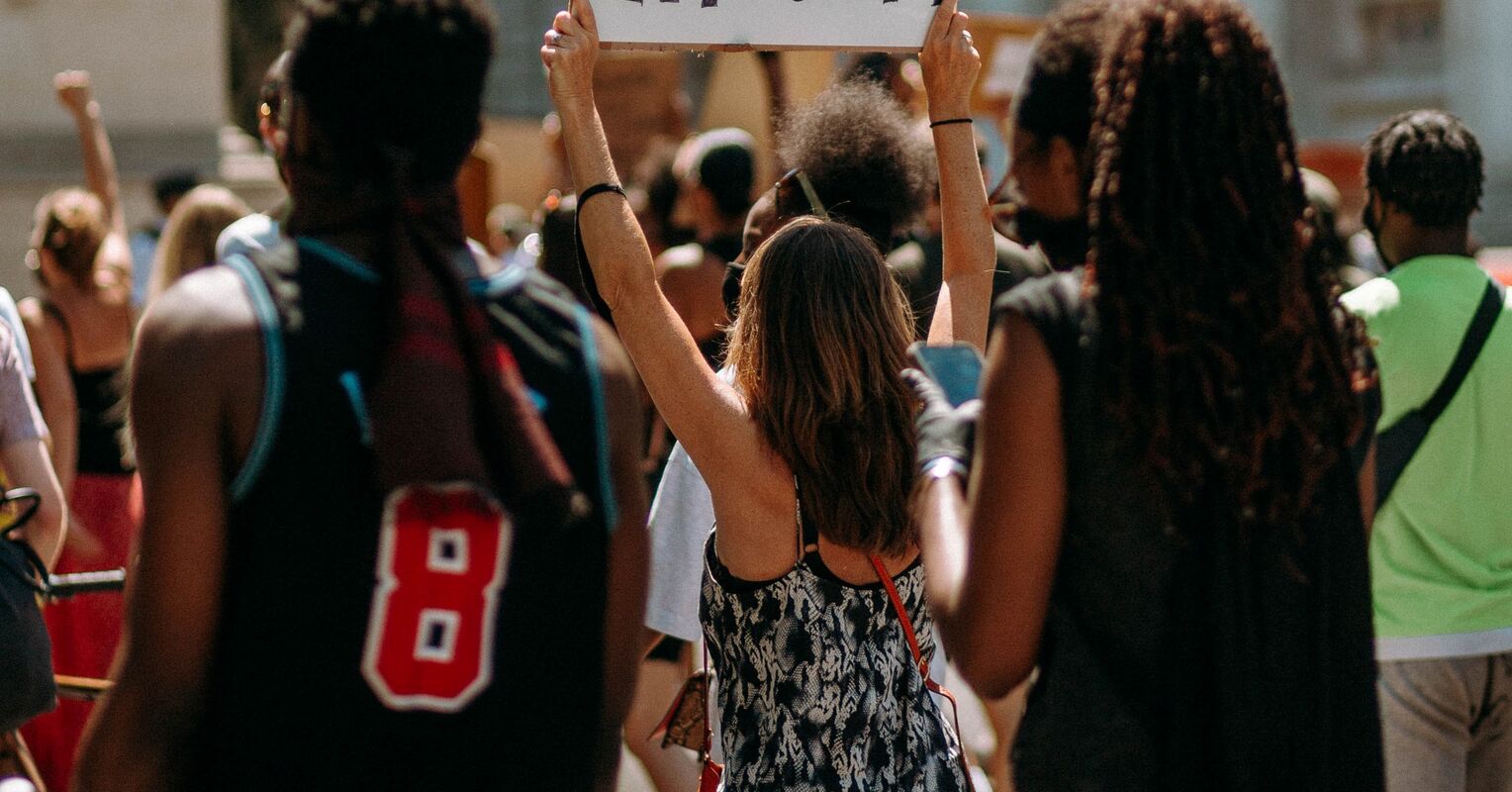 Why the Pursuit of Unanimous Beliefs Can Harm Us All | Psychology Today UK