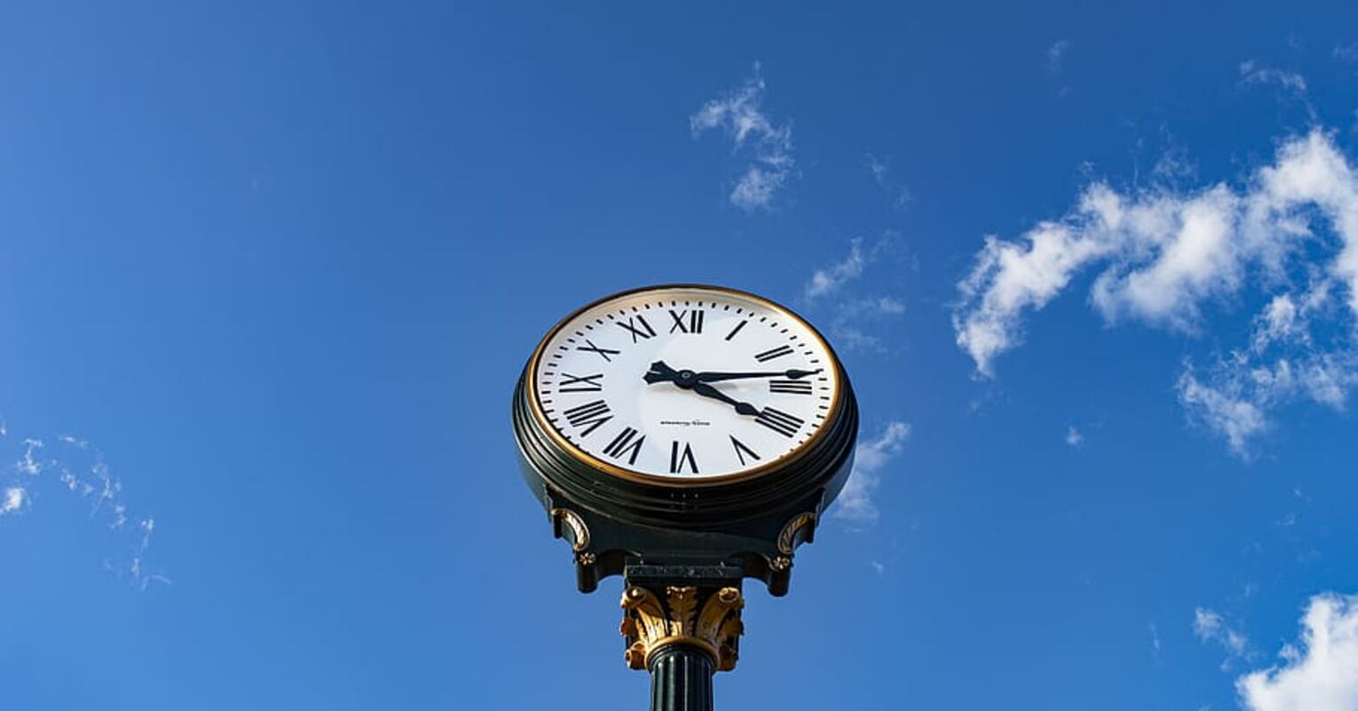 Why Does Life Speed Up as You Get Older? | Psychology Today Singapore