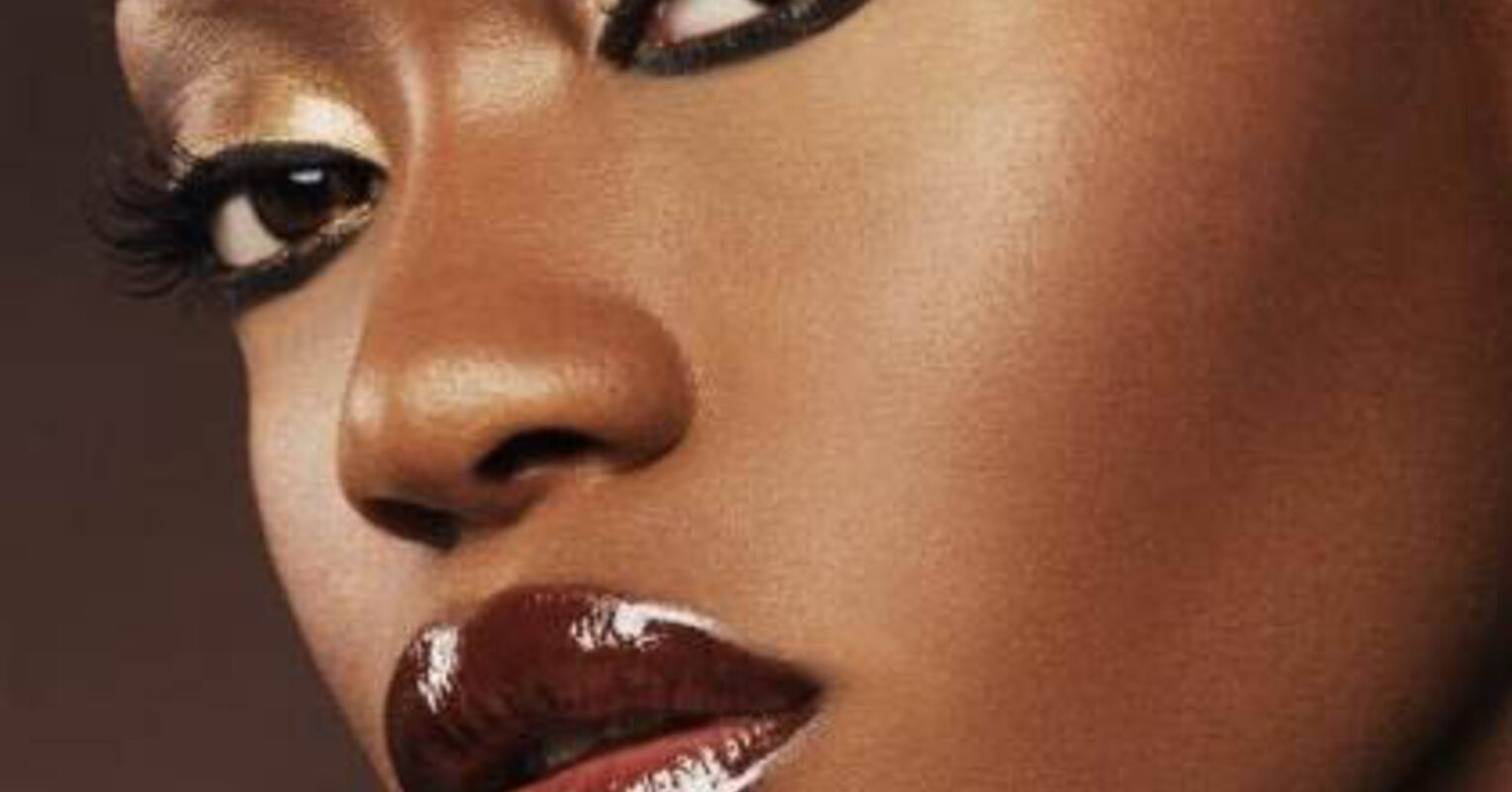 4 Surprising Things Super Hot People Do | Psychology Today